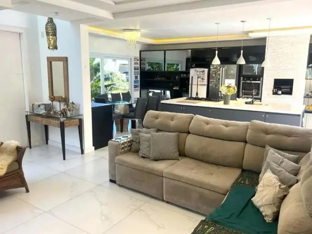 Casa / Sobrado para Venda em Florianópolis/SC Rio Tavares 3 Quartos