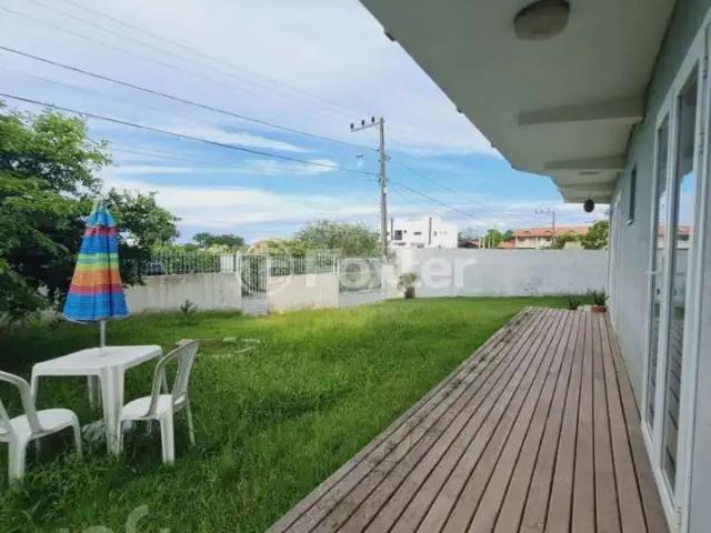 Casa / Sobrado para Venda em Florianópolis/SC Rio Tavares 3 Quartos