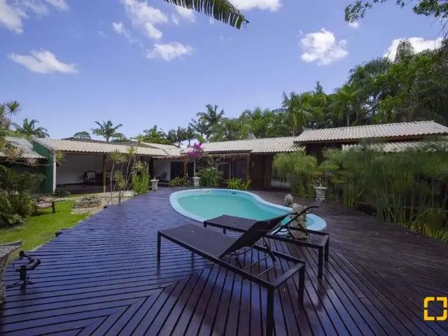 Casa / Sobrado para Venda em Florianópolis/SC Rio Tavares 3 Quartos
