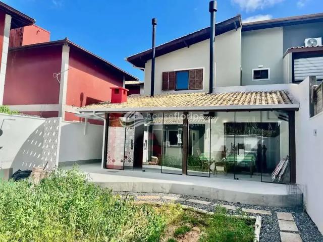 Casa / Sobrado para Venda em Florianópolis/SC Rio Tavares 3 Quartos