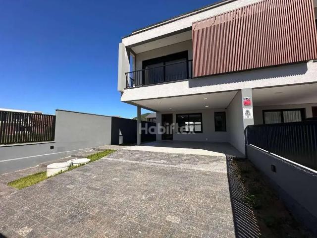 Casa / Sobrado para Venda em Florianópolis/SC Rio Tavares 3 Quartos
