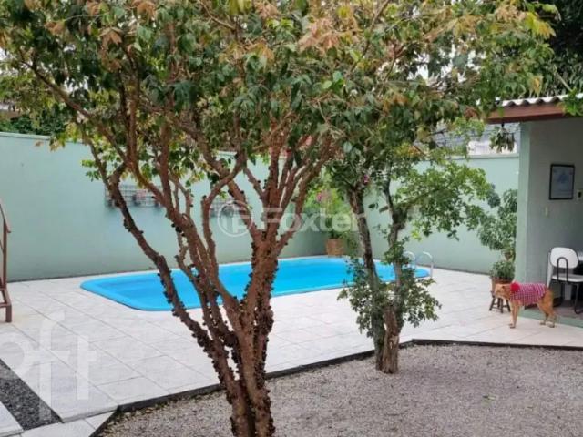 Casa / Sobrado para Venda em Florianópolis/SC Rio Tavares 3 Quartos