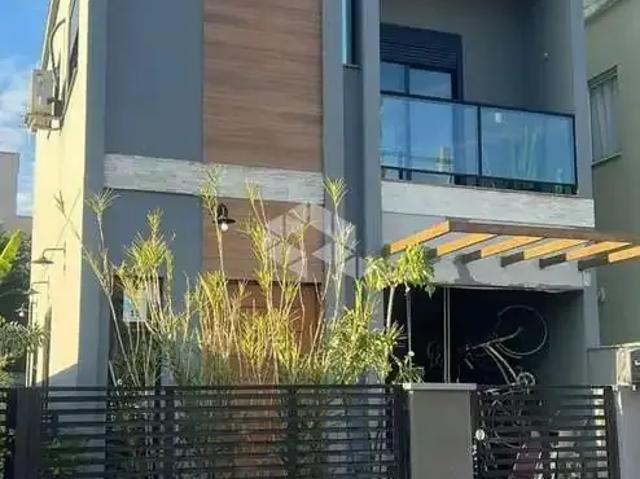 Casa / Sobrado para Venda em Florianópolis/SC Rio Tavares 3 Quartos