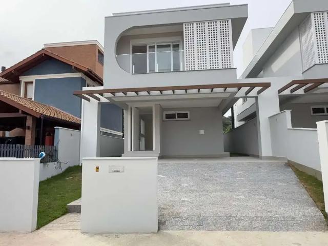 Casa / Sobrado para Venda em Florianópolis/SC Rio Tavares 3 Quartos