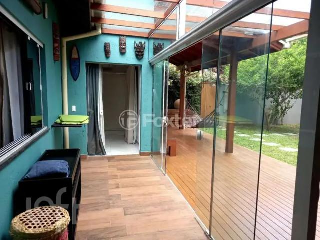 Casa / Sobrado para Venda em Florianópolis/SC Rio Tavares 10 Quartos