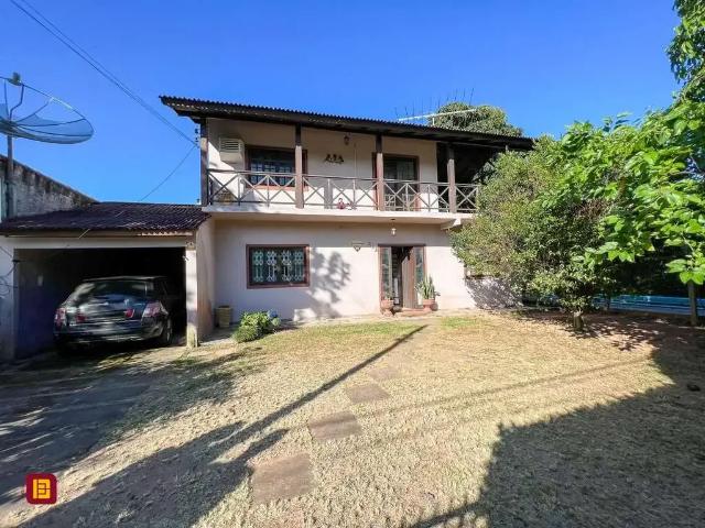 Casa / Sobrado para Venda em Florianópolis/SC Rio Tavares 2 Quartos