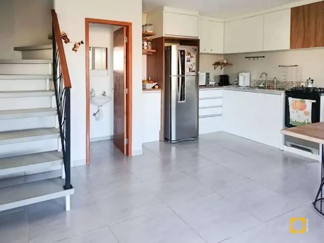Casa / Sobrado para Venda em Florianópolis/SC Rio Tavares 2 Quartos