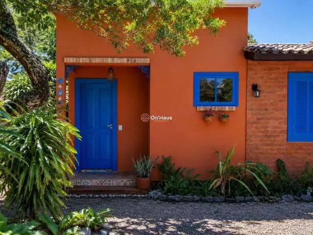 Casa / Sobrado para Venda em Florianópolis/SC Rio Tavares 2 Quartos