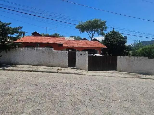 Casa / Sobrado para Venda em Florianópolis/SC Rio Tavares 2 Quartos