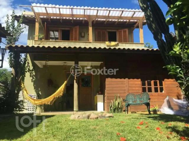 Casa / Sobrado para Venda em Florianópolis/SC Rio Tavares 2 Quartos