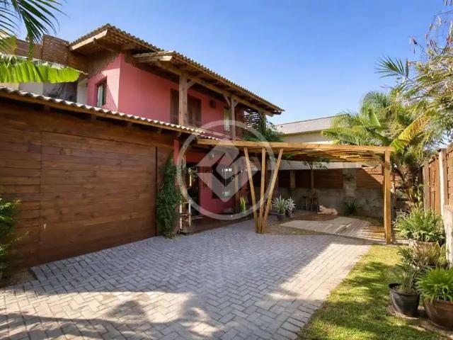 Casa / Sobrado para Venda em Florianópolis/SC Rio Tavares 2 Quartos