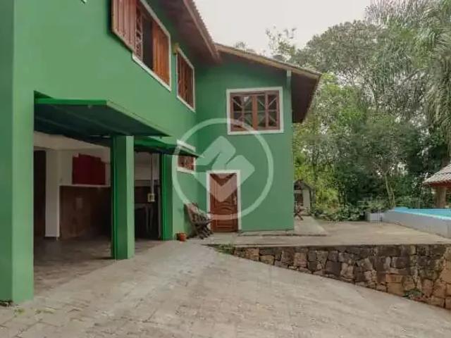 Casa / Sobrado para Venda em Florianópolis/SC Rio Tavares 4 Quartos