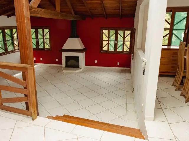 Casa / Sobrado para Venda em Florianópolis/SC Rio Tavares 4 Quartos