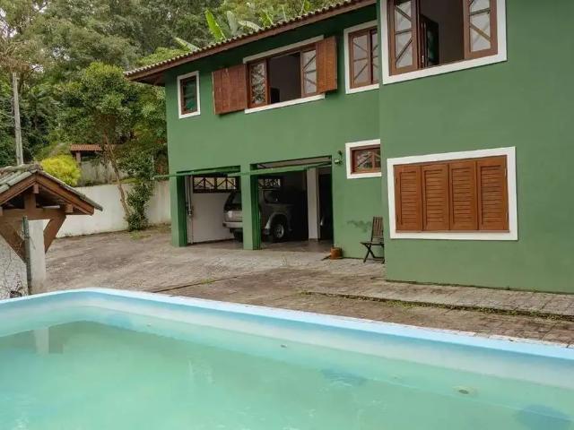 Casa / Sobrado para Venda em Florianópolis/SC Rio Tavares 4 Quartos