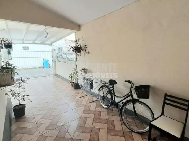 Casa / Sobrado para Venda em Florianópolis/SC Trindade 3 Quartos