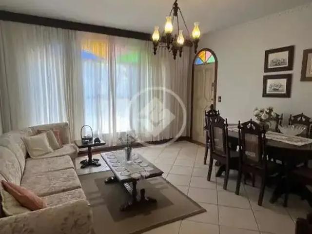 Casa / Sobrado para Venda em Florianópolis/SC Trindade 3 Quartos
