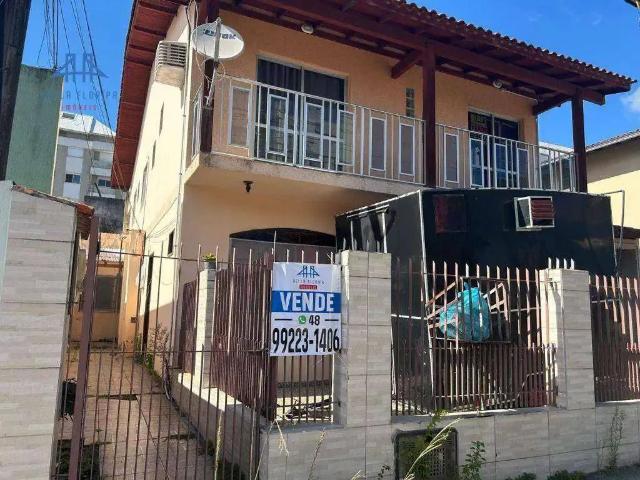 Casa / Sobrado para Venda em Florianópolis/SC Trindade 9 Quartos