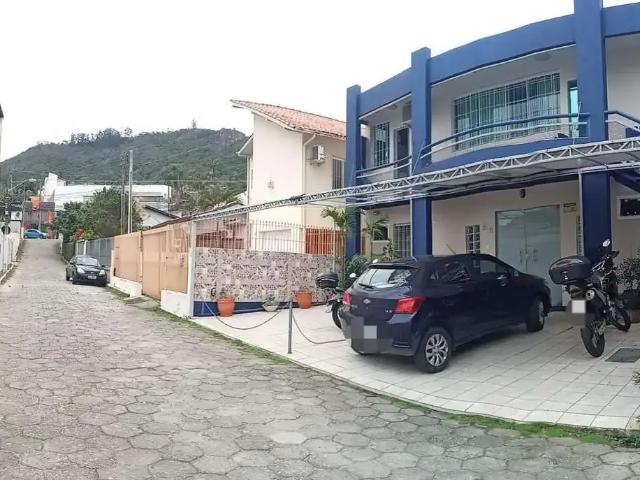 Casa / Sobrado para Venda em Florianópolis/SC Trindade 11 Quartos