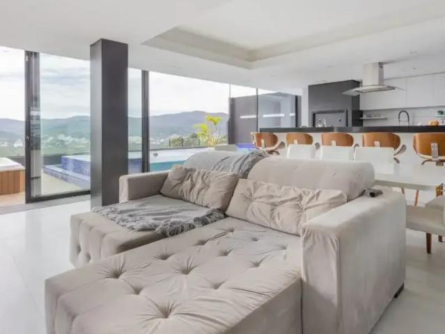 Casa / Sobrado para Venda em Florianópolis/SC Trindade 4 Quartos