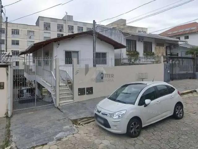 Casa / Sobrado para Venda em Florianópolis/SC Trindade 4 Quartos