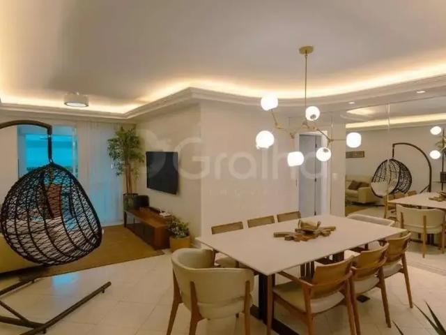 Casa / Sobrado para Venda em Florianópolis/SC Trindade 4 Quartos