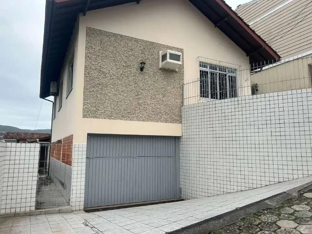 Casa / Sobrado para Venda em Florianópolis/SC Trindade 5 Quartos
