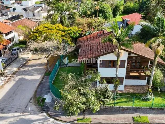 Casa / Sobrado para Venda em Florianópolis/SC Trindade 6 Quartos