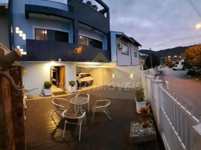 Casa / Sobrado para Venda em Florianópolis/SC Vargem do Bom Jesus 4 Quartos