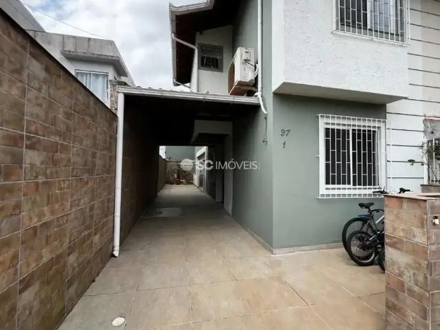 Casa / Sobrado para Venda em Florianópolis/SC Vargem do Bom Jesus 3 Quartos