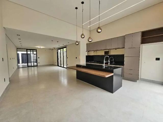 Casa / Sobrado para Venda em Franca/SP Centro 3 Quartos