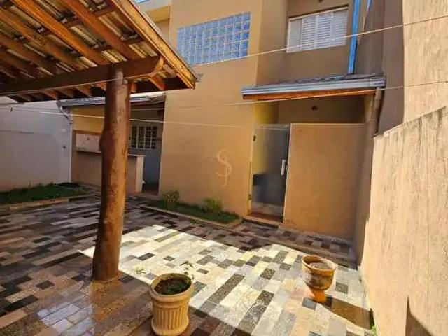 Casa / Sobrado para Venda em Franca/SP Centro 4 Quartos