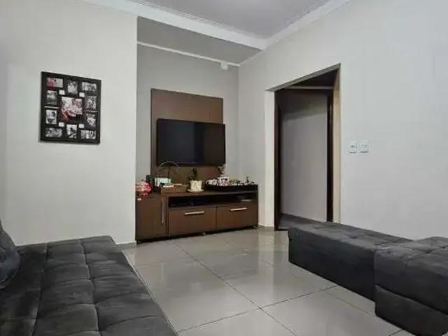 Casa / Sobrado para Venda em Franca/SP Centro 4 Quartos