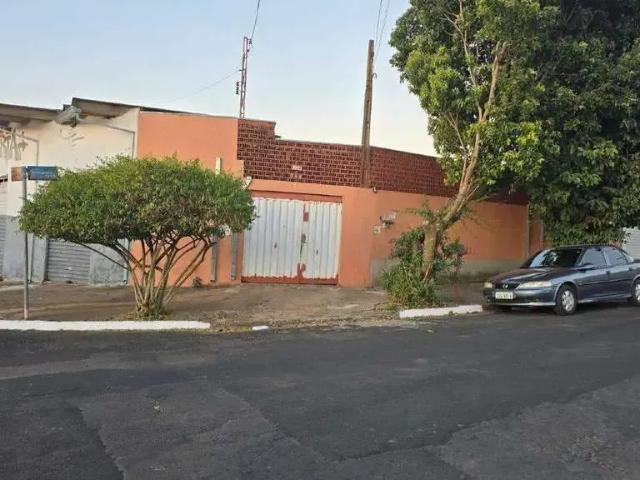 Casa / Sobrado para Venda em Franca/SP City Petrópolis 2 Quartos