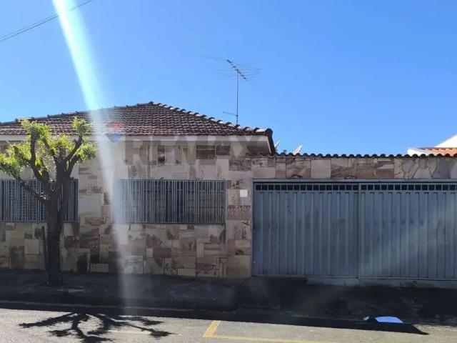 Casa / Sobrado para Venda em Franca/SP Jardim Francano 3 Quartos