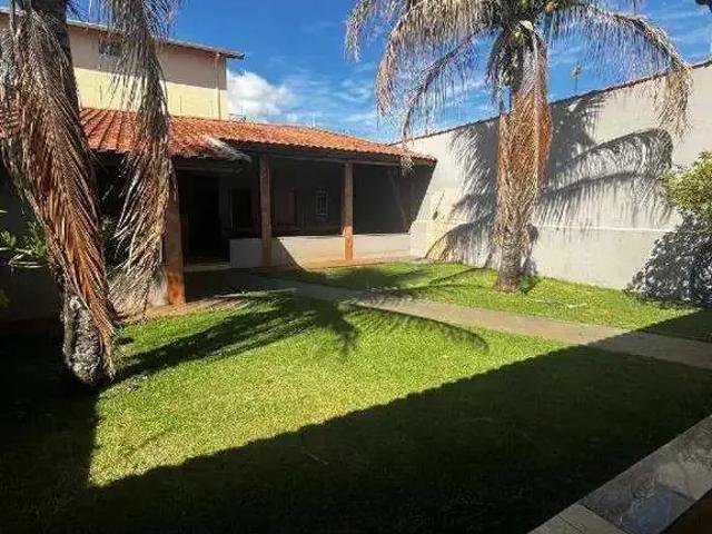 Casa / Sobrado para Venda em Franca/SP Jardim Noêmia 3 Quartos
