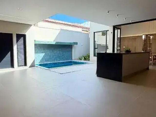 Casa / Sobrado para Venda em Franca/SP Parque do Castelo 4 Quartos