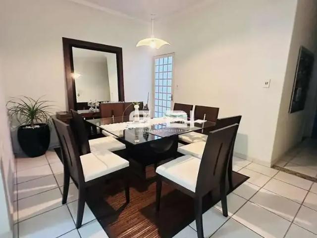 Casa / Sobrado para Venda em Franca/SP Parque Santa Hilda 3 Quartos