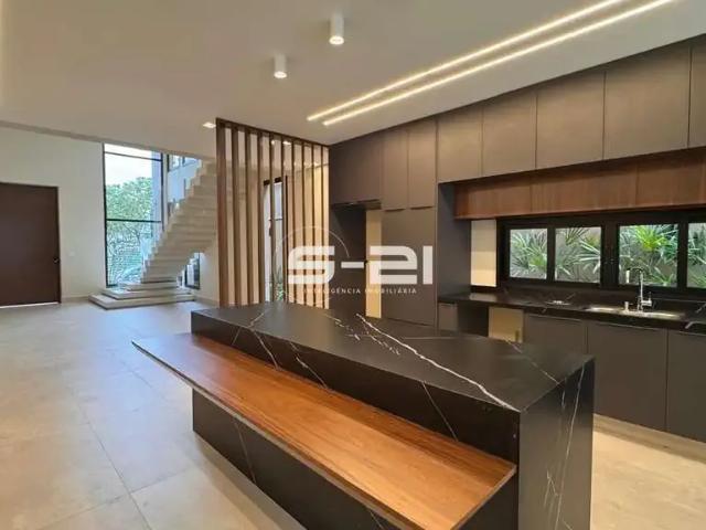 Casa / Sobrado para Venda em Franca/SP Parque Universitário 4 Quartos