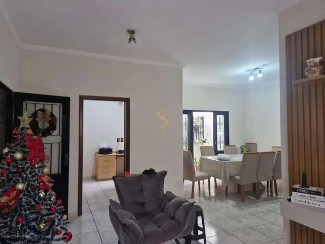 Casa / Sobrado para Venda em Franca/SP São José 4 Quartos