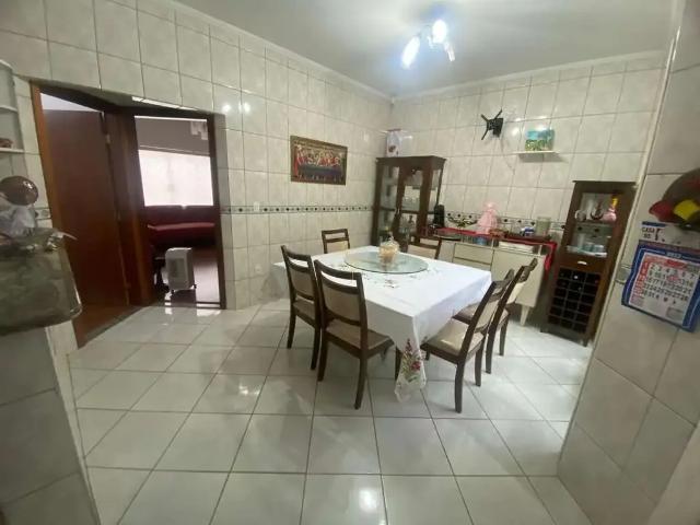Casa / Sobrado para Venda em Franca/SP São José 3 Quartos