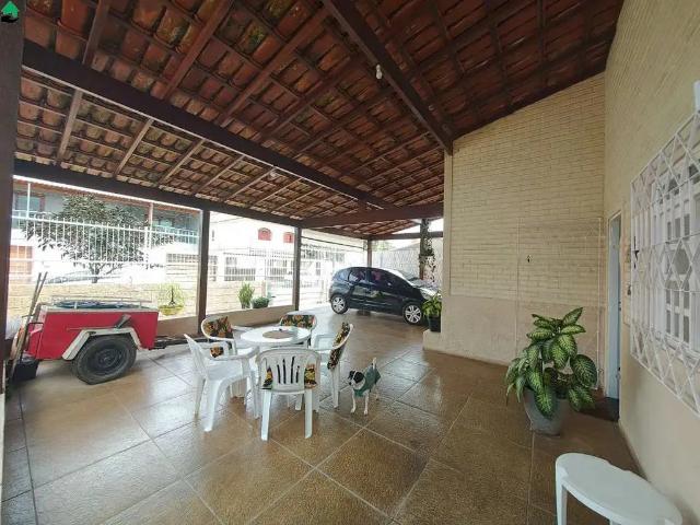 Casa / Sobrado para Venda em Fundão/ES Praia Grande 4 Quartos
