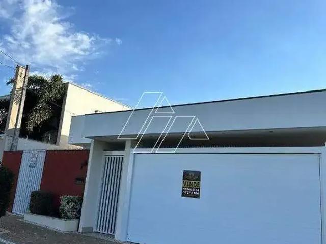 Casa / Sobrado para Venda em Garça/SP Residencial do Bosque 3 Quartos