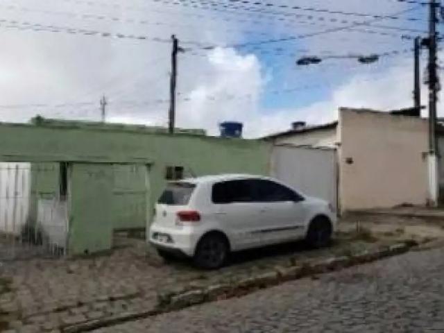 Casa / Sobrado para Venda em Garanhuns/PE São José 5 Quartos