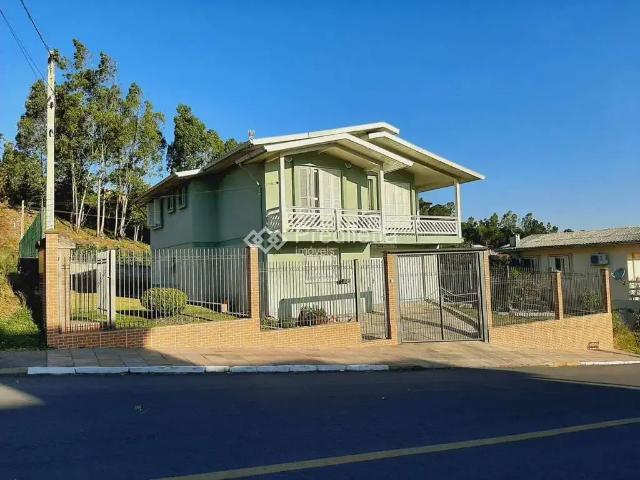 Casa / Sobrado para Venda em Garibaldi/RS Vale dos Pinheiros 5 Quartos