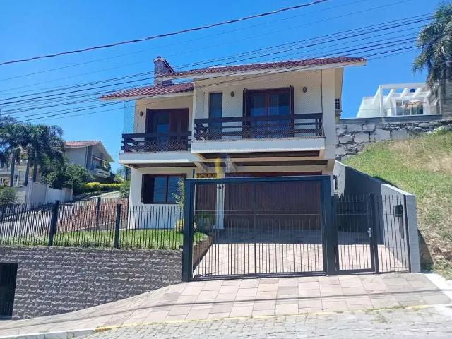 Casa / Sobrado para Venda em Garibaldi/RS Centro 3 Quartos