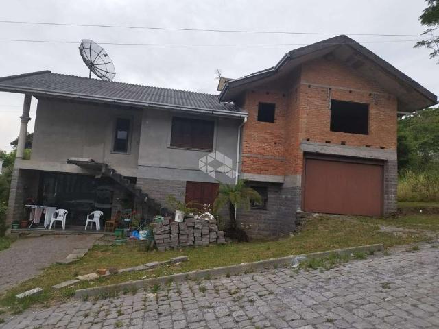 Casa / Sobrado para Venda em Garibaldi/RS Centro 6 Quartos