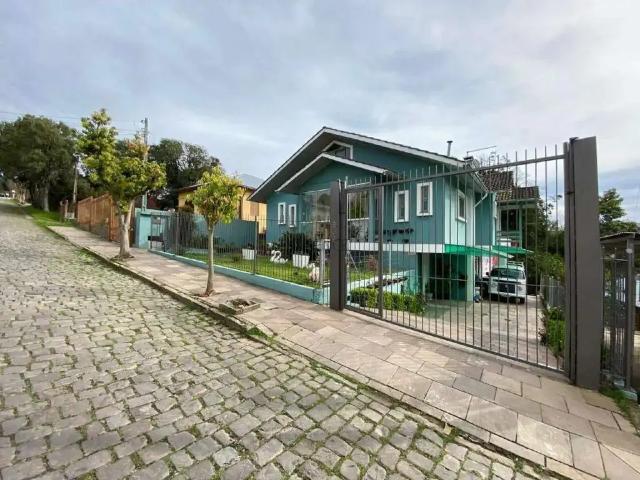 Casa / Sobrado para Venda em Garibaldi/RS Chácaras 5 Quartos