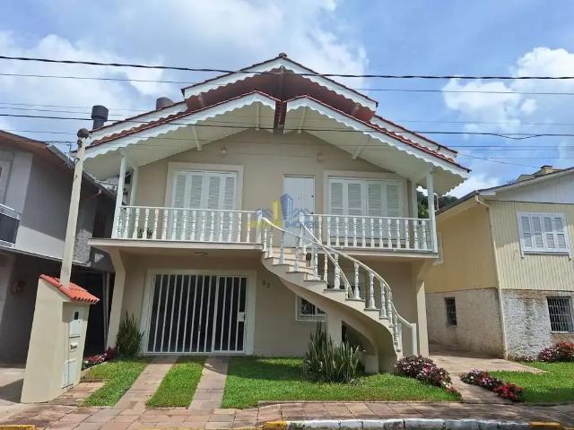 Casa / Sobrado para Venda em Garibaldi/RS Champanhe 3 Quartos