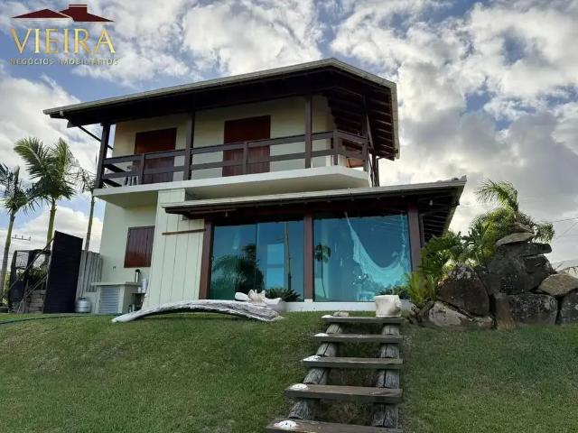 Casa / Sobrado para Venda em Garopaba/SC Macacu 2 Quartos