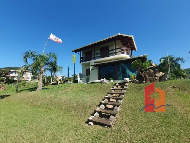 Casa / Sobrado para Venda em Garopaba/SC Macacu 2 Quartos